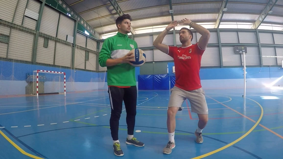 VOLEIBOL - Descripción de la técnica del toque de dedos - Escuela de ...